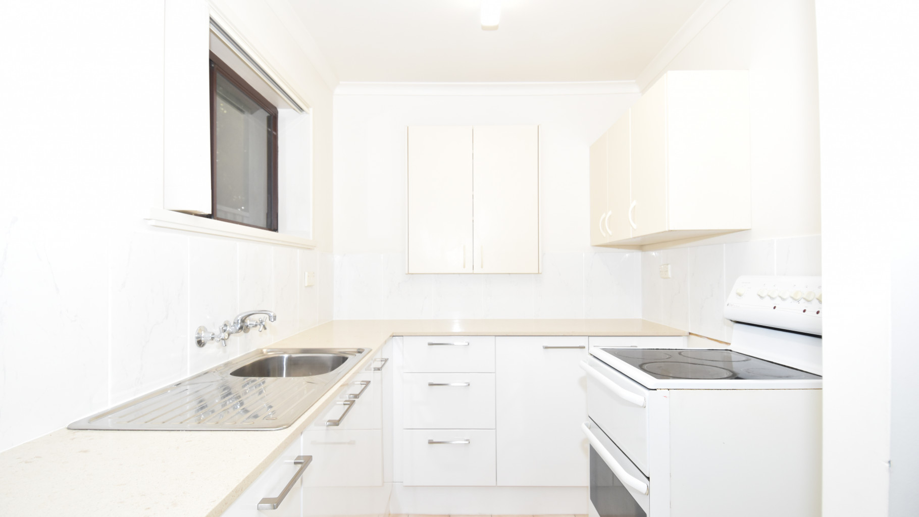 2/10A Auburn Street, Sutherland 2232 - Lease - Sanders Property Agents